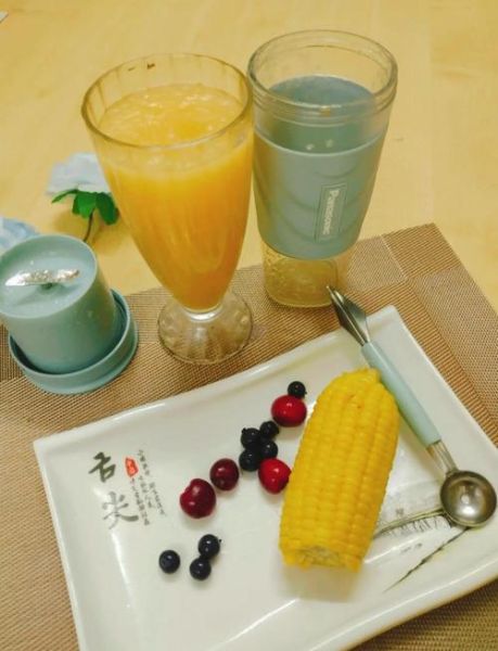 哈密瓜汁怎么榨汁好喝_哈密瓜榨汁要不要加水-第1张图片-山城妙识
