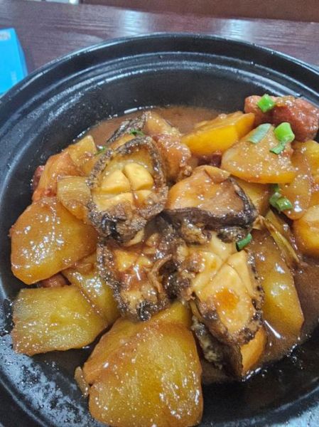 鲍鱼炖土豆怎么做_鲍鱼炖土豆正宗做法-第1张图片-山城妙识
