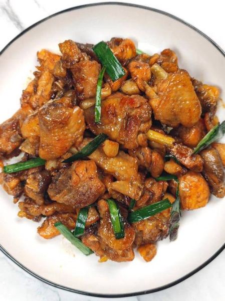 鸡肉怎么炒才嫩_鸡肉炒多久能熟-第2张图片-山城妙识