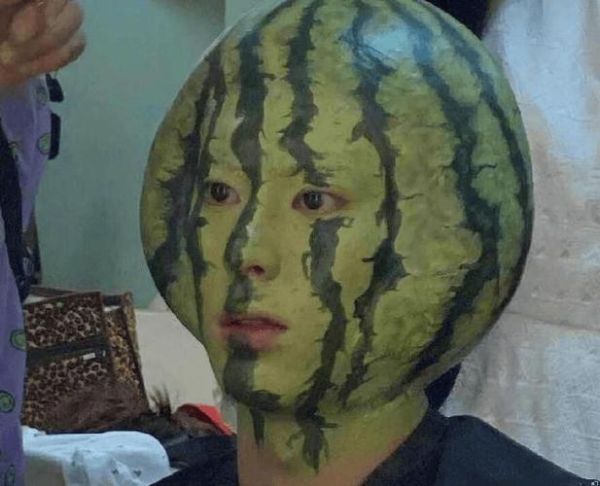 西瓜皮擦脸好吗_西瓜皮敷脸的正确方法-第2张图片-山城妙识