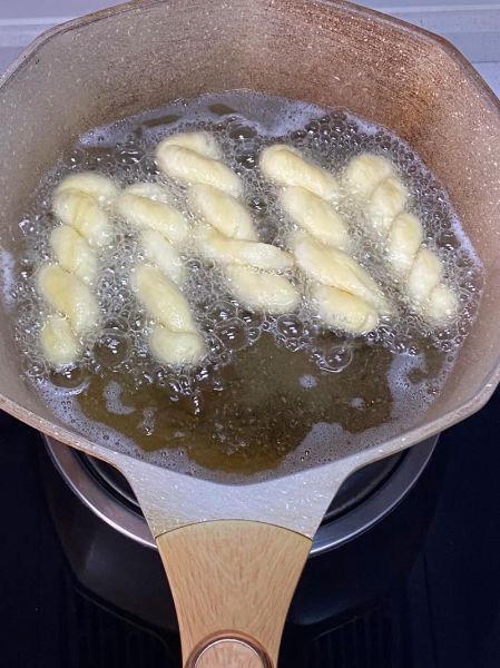 麻花怎么做_麻花怎么炸才酥脆-第1张图片-山城妙识