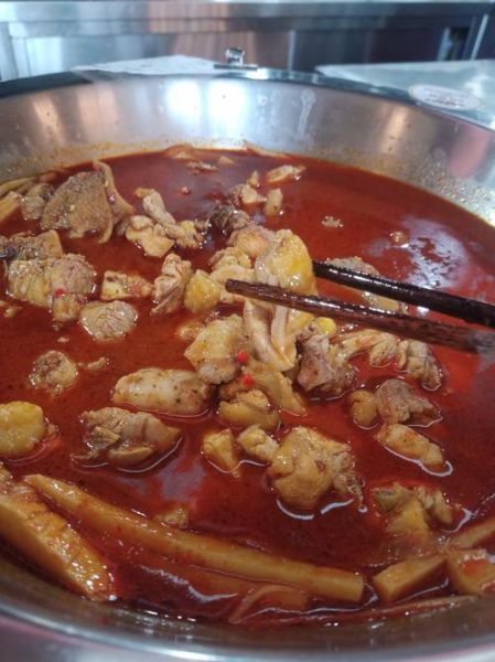 鸡块火锅怎么做_鸡块火锅家常做法-第1张图片-山城妙识 鸡块火锅怎么做_鸡块火锅家常做法-第1张图片-山城妙识