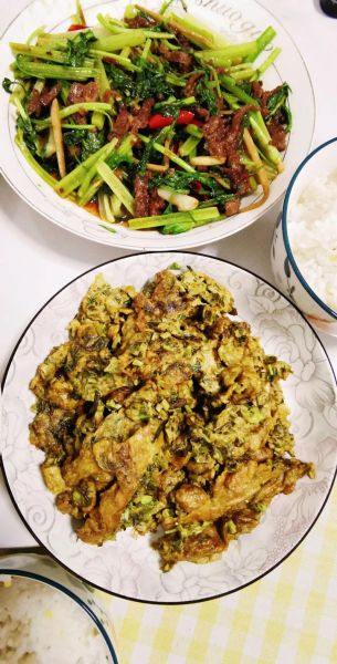 鸡蛋香椿怎么做好吃_香椿炒鸡蛋的家常做法-第3张图片-山城妙识