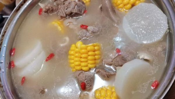 清汤羊肉火锅怎么选肉_清汤羊肉火锅去腥技巧-第3张图片-山城妙识 清汤羊肉火锅怎么选肉_清汤羊肉火锅去腥技巧-第3张图片-山城妙识