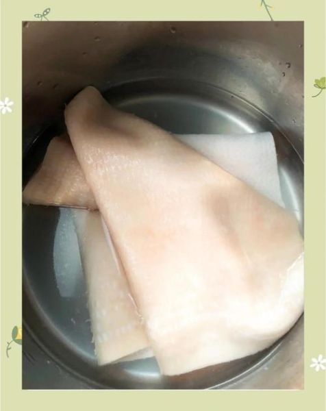 麻辣猪皮怎么做_麻辣猪皮怎么做好吃又脆-第2张图片-山城妙识 麻辣猪皮怎么做_麻辣猪皮怎么做好吃又脆-第2张图片-山城妙识