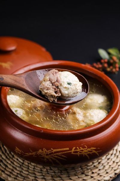 三七汽锅鸡正宗做法_三七汽锅鸡怎么做才地道-第3张图片-山城妙识 三七汽锅鸡正宗做法_三七汽锅鸡怎么做才地道-第3张图片-山城妙识