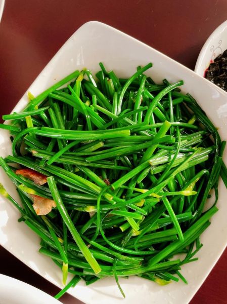 韭菜花怎么炒好吃_韭菜花小炒做法大全-第3张图片-山城妙识