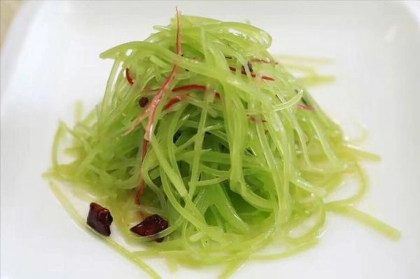 凉拌莴苣叶还用焯水吗_莴苣叶凉拌前要不要焯水-第2张图片-山城妙识 凉拌莴苣叶还用焯水吗_莴苣叶凉拌前要不要焯水-第2张图片-山城妙识