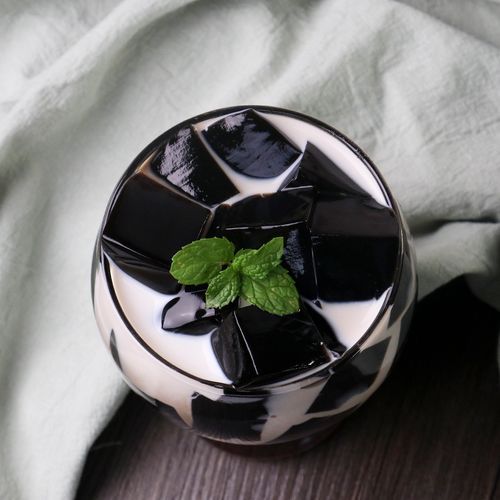 龟苓膏和凉粉的区别_哪个更适合夏天吃-第2张图片-山城妙识