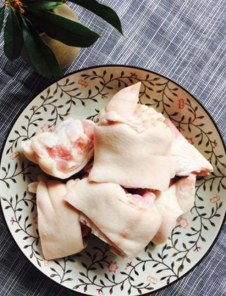 黄花菜煲汤的做法大全_黄花菜煲汤怎么做好喝-第1张图片-山城妙识