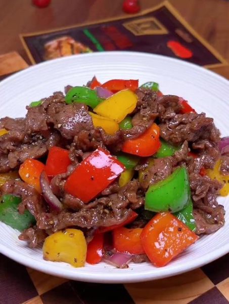 黑椒牛肉片怎么做才嫩_黑椒牛肉片腌制多久-第1张图片-山城妙识