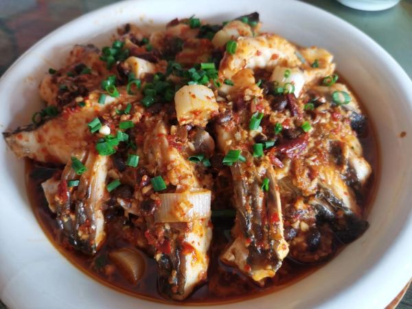 麻辣蒸鱼怎么做_麻辣蒸鱼用什么鱼最好-第2张图片-山城妙识