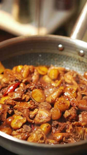 鸡肉炒板栗怎么做_鸡肉炒板栗的家常做法-第2张图片-山城妙识