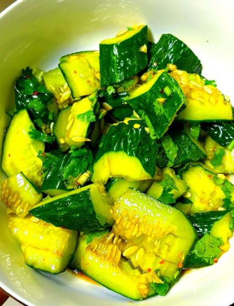 黄瓜怎么拌才好吃_黄瓜凉拌做法大全-第1张图片-山城妙识