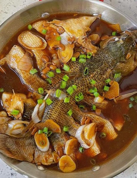 鲈鱼怎么煲汤好喝_鲈鱼煲汤做法步骤-第1张图片-山城妙识