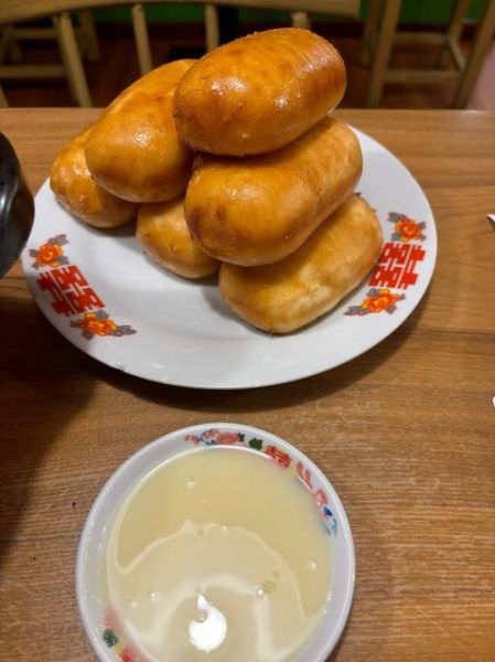 银丝卷怎么做好吃_银丝卷的做法和配方-第1张图片-山城妙识