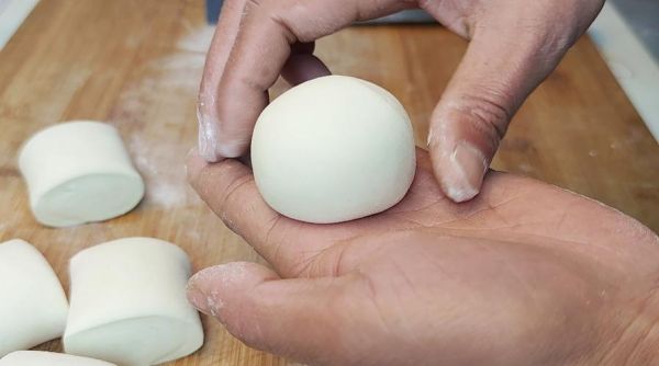 高筋面粉最简单的做法_新手也能一次成功-第1张图片-山城妙识