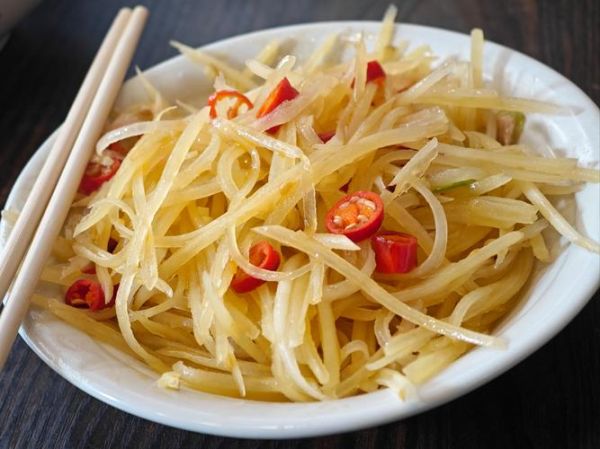 土豆丝怎么炒才脆_家常土豆丝炒法-第3张图片-山城妙识 土豆丝怎么炒才脆_家常土豆丝炒法-第3张图片-山城妙识