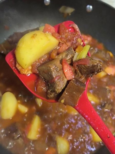 西红柿土豆炖牛肉怎么做好吃又烂_西红柿土豆炖牛肉炖多久才软烂-第3张图片-山城妙识