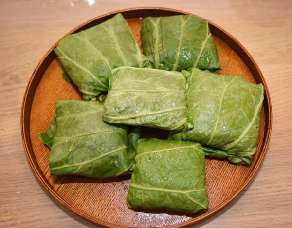 荷叶糯米鸡怎么做_荷叶糯米鸡要蒸多久-第1张图片-山城妙识 荷叶糯米鸡怎么做_荷叶糯米鸡要蒸多久-第1张图片-山城妙识