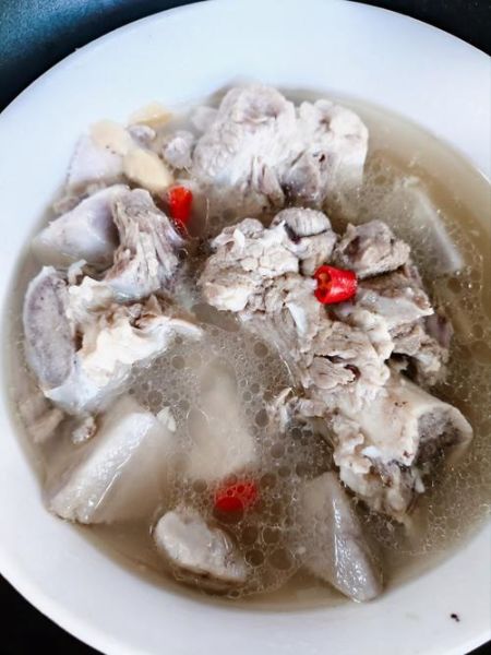 芋艿汤的做法窍门_芋艿汤怎么煮不糊-第1张图片-山城妙识