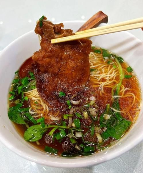 红烧大排面怎么做_红烧大排面热量高吗-第1张图片-山城妙识