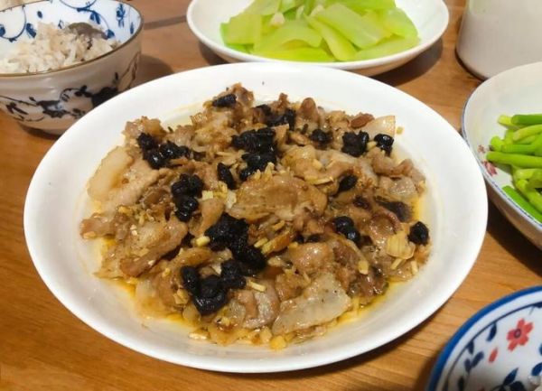 豆豉蒸腊肉怎么做_豆豉蒸腊肉的家常做法-第1张图片-山城妙识