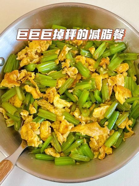 炒鸡蛋配什么素菜好吃_炒鸡蛋搭配哪些蔬菜更香-第3张图片-山城妙识