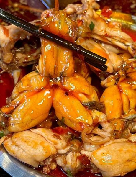 鱼头火锅怎么做好吃_鱼头火锅底料配方-第1张图片-山城妙识