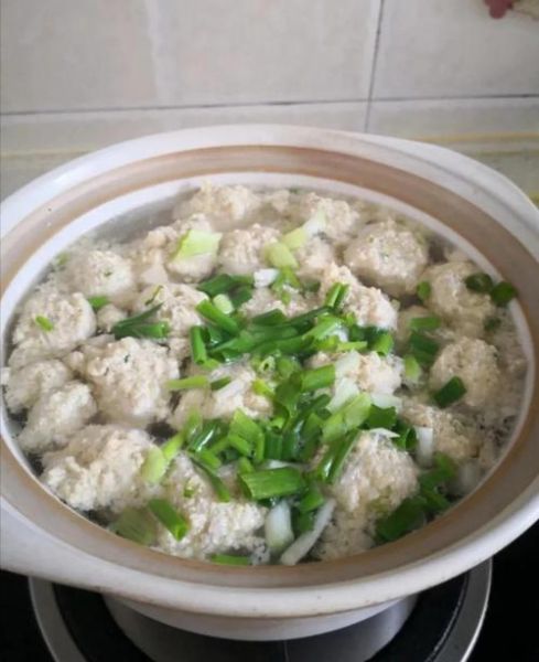家庭猪肉丸子怎么做_为什么一煮就散-第2张图片-山城妙识