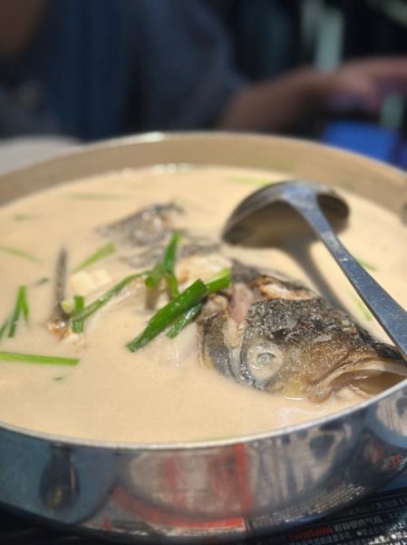 鱼头豆腐汤怎么炖不腥_鱼头豆腐汤家常做法-第1张图片-山城妙识 鱼头豆腐汤怎么炖不腥_鱼头豆腐汤家常做法-第1张图片-山城妙识