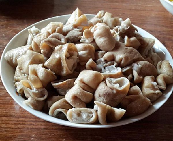 清水煮猪大肠怎么煮才脆_猪大肠焯水用冷水还是热水-第3张图片-山城妙识 清水煮猪大肠怎么煮才脆_猪大肠焯水用冷水还是热水-第3张图片-山城妙识