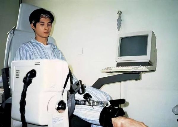 黄豆豆伟大征程_如何评价黄豆豆的艺术成就-第2张图片-山城妙识