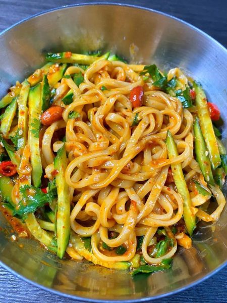 麻酱拌面怎么做_麻酱拌面酱汁怎么调-第2张图片-山城妙识