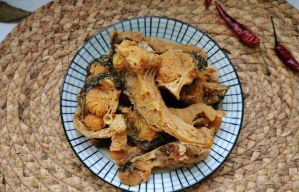 黄磊五香熏鱼怎么做_黄磊五香熏鱼配方-第2张图片-山城妙识