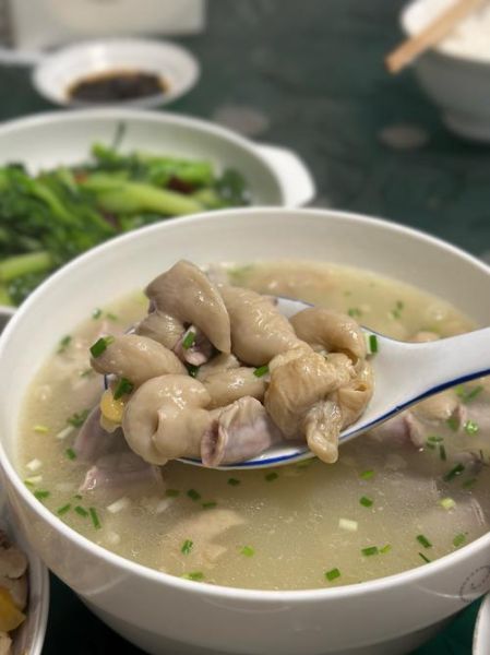 清汤肥肠火锅怎么做_肥肠怎么处理不腥-第1张图片-山城妙识