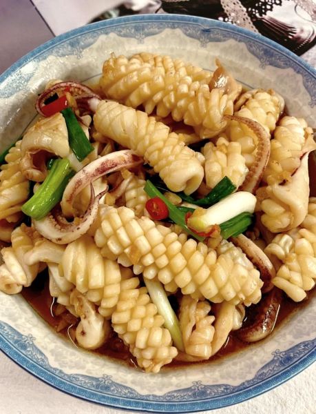 鱿鱼怎么炒才嫩_家常鱿鱼做法教程视频-第1张图片-山城妙识