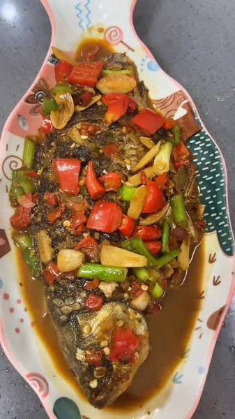 红烧鲫鱼要煮多久_红烧鲫鱼煮多久才入味-第3张图片-山城妙识