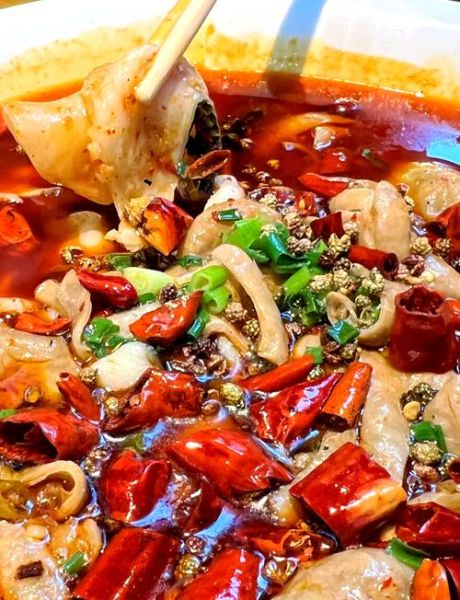 肥肠鱼怎么做_肥肠鱼做法视频教程-第1张图片-山城妙识