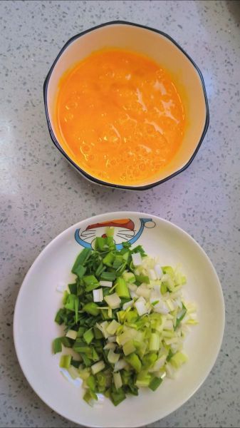 鸡蛋炒大米怎么做_鸡蛋炒大米先放蛋还是先放米-第1张图片-山城妙识