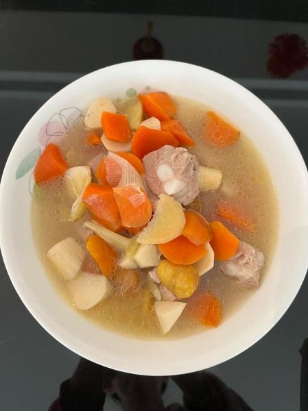 炖山药的家常做法_山药怎么炖才软糯不碎-第1张图片-山城妙识