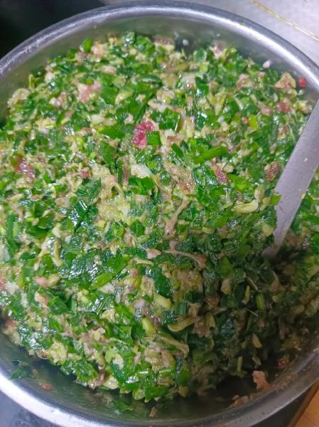 韭菜肉馅饺子怎么调馅_韭菜饺子馅怎么调才不出水-第2张图片-山城妙识