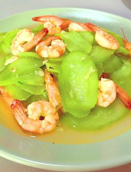 黄瓜清炒虾仁怎么做_黄瓜炒虾仁需要焯水吗-第1张图片-山城妙识