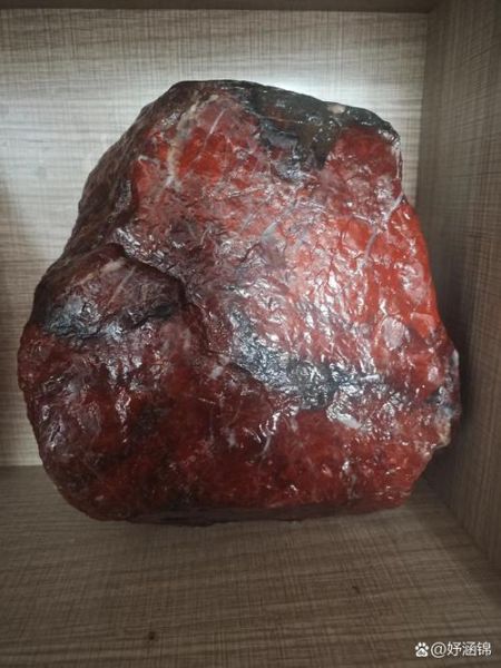 鸡血石原石种类有哪些_如何鉴别真假-第3张图片-山城妙识