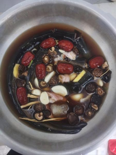 鳗鱼汤怎么炖不腥_鳗鱼汤的做法步骤-第2张图片-山城妙识 鳗鱼汤怎么炖不腥_鳗鱼汤的做法步骤-第2张图片-山城妙识