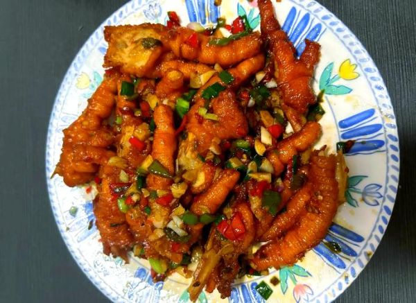虎皮鸡爪怎么炒_虎皮鸡爪炒什么好吃-第3张图片-山城妙识 虎皮鸡爪怎么炒_虎皮鸡爪炒什么好吃-第3张图片-山城妙识