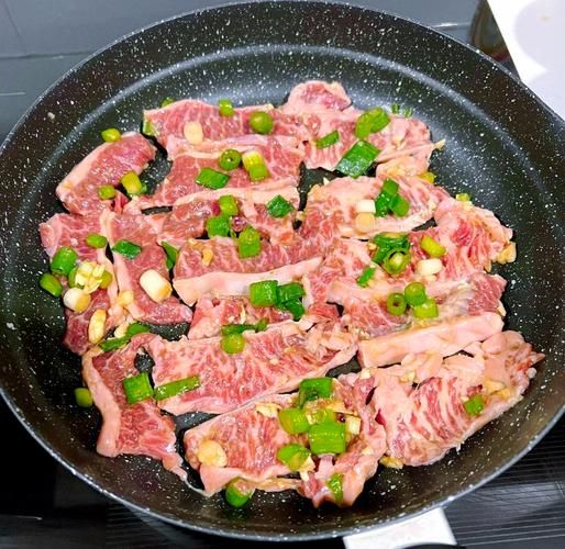 香煎雪花牛肉怎么做_雪花牛肉煎多久才嫩-第1张图片-山城妙识