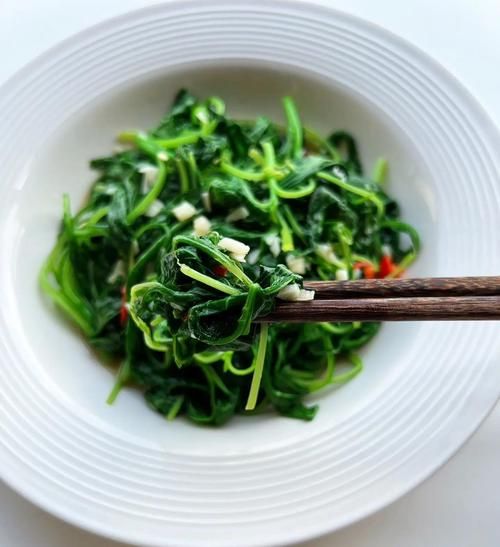 蒜蓉空心菜怎么炒好吃_空心菜炒多久才脆嫩-第2张图片-山城妙识 蒜蓉空心菜怎么炒好吃_空心菜炒多久才脆嫩-第2张图片-山城妙识