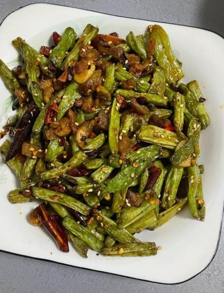 干煸刀豆怎么做_干煸刀豆要不要焯水-第1张图片-山城妙识
