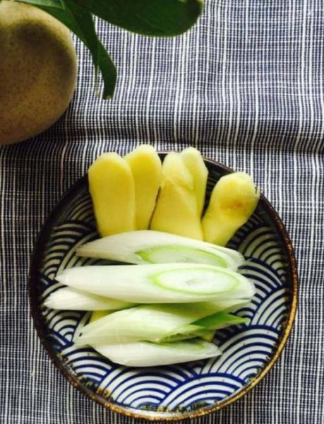 黄花菜打汤的做法大全_黄花菜打汤有什么窍门-第1张图片-山城妙识 黄花菜打汤的做法大全_黄花菜打汤有什么窍门-第1张图片-山城妙识